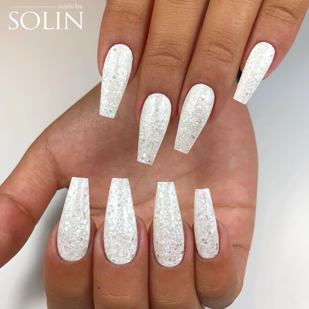 40 Cute Graduation Nail Designs And Ideas 2023 - Tasiahub