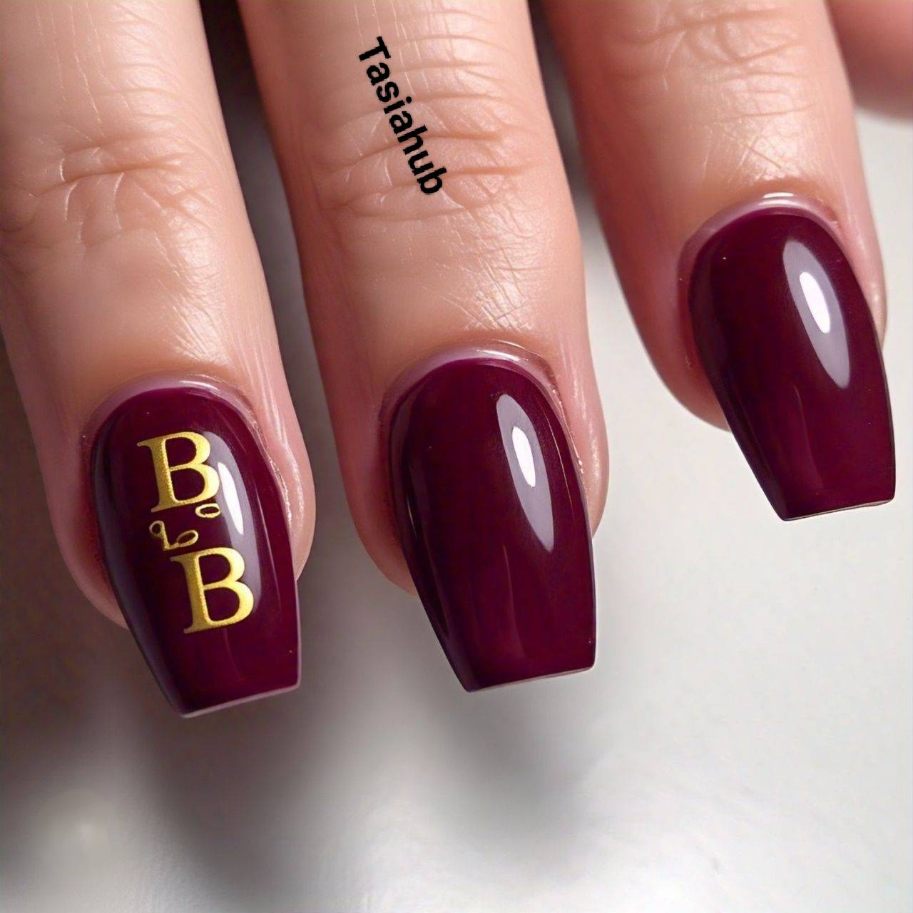 20 Stunning Coffin Red Nail Designs - Tasiahub