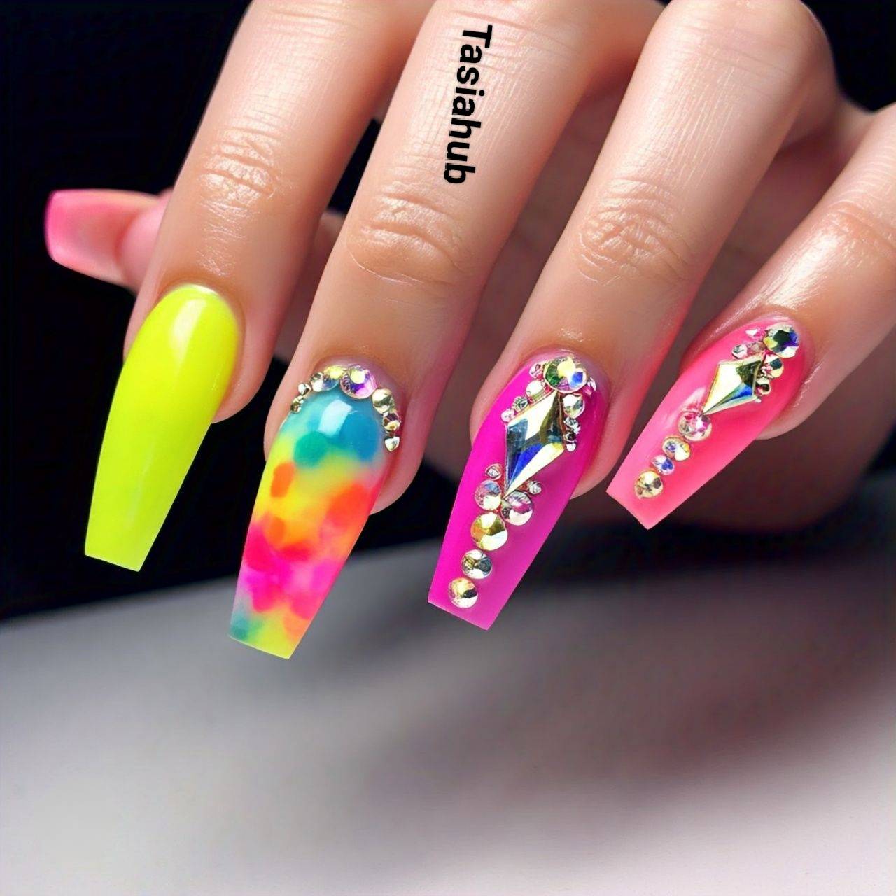 20 Swarovski Nails You'll Love - Tasiahub