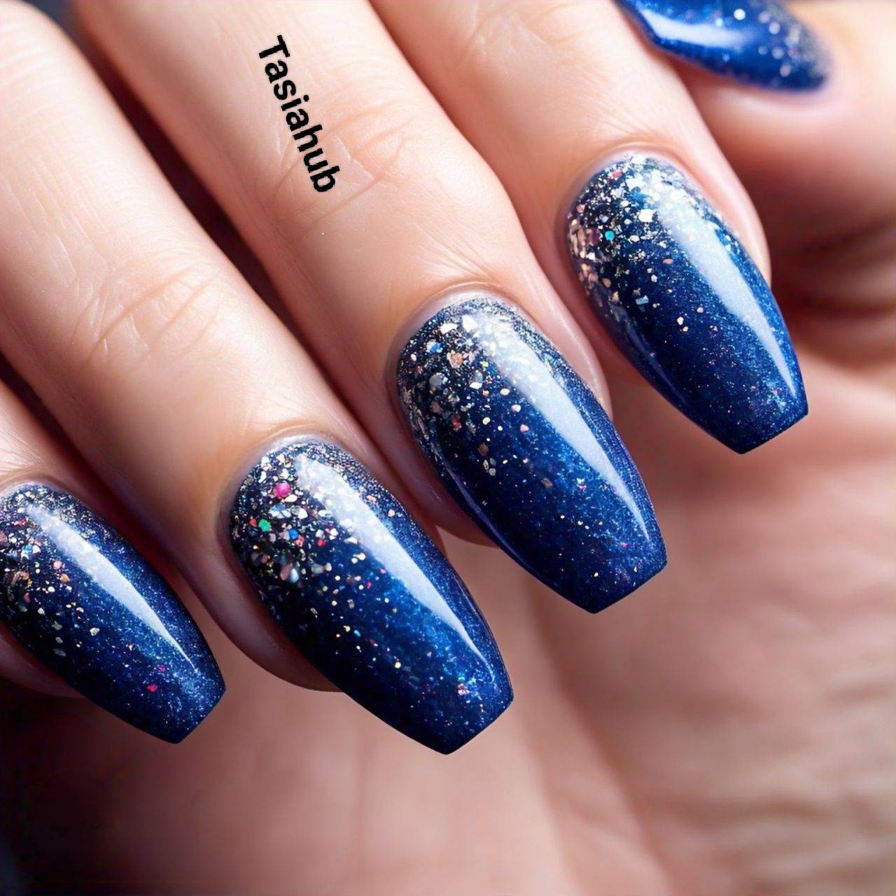 20 Classy & Chic Blue Nails Design - Tasiahub