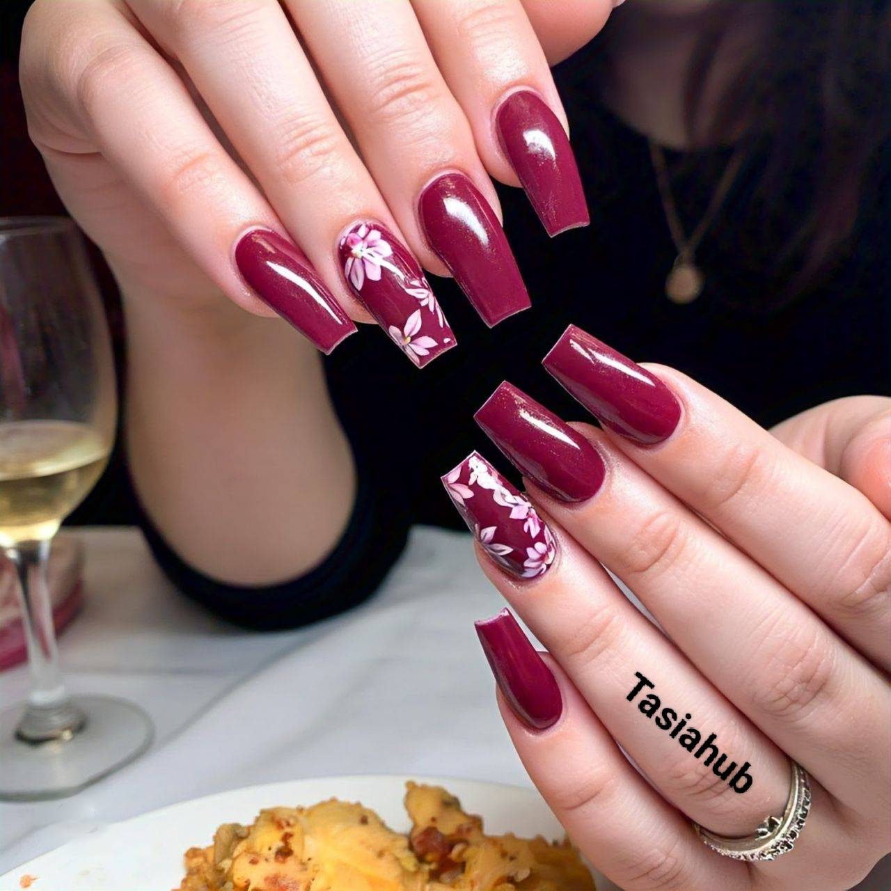 20 Stunning Coffin Red Nail Designs - Tasiahub