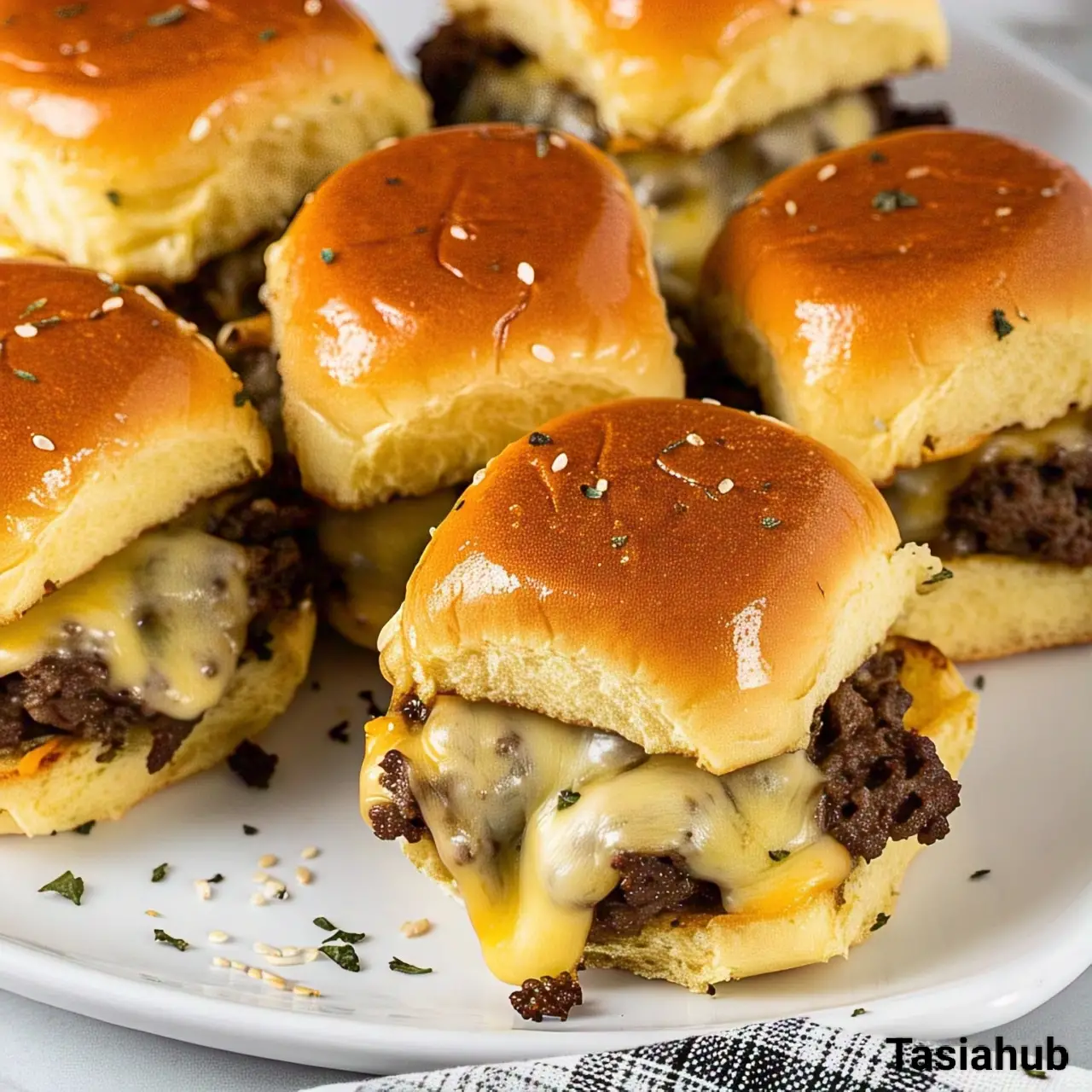 Philly Cheesesteak Sliders - Tasiahub