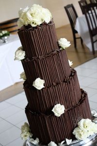 36 Stunning Chocolate Wedding Cakes That Will Leave Your Guest In Awe ...