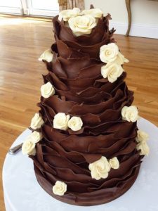 36 Stunning Chocolate Wedding Cakes That Will Leave Your Guest In Awe ...